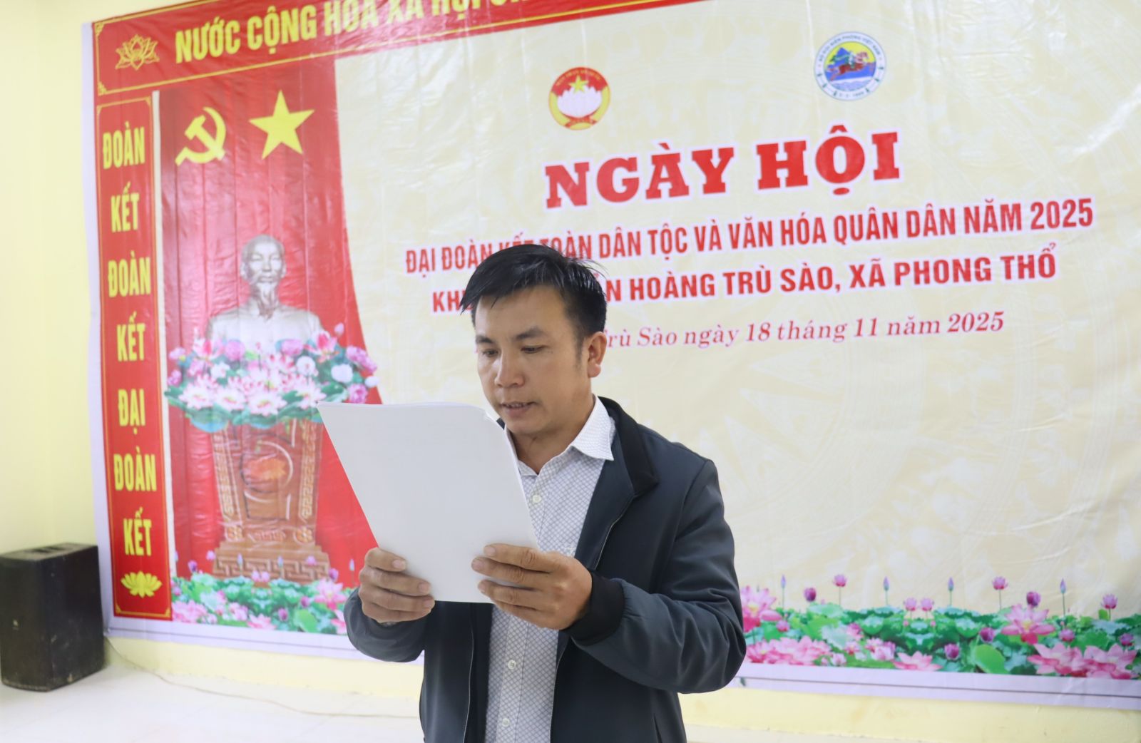 Bí thư Đảng ủy xã Phong Thổ dự “Ngày hội Đại đoàn kết toàn dân tộc và văn hóa quân dân” năm 2025 ...